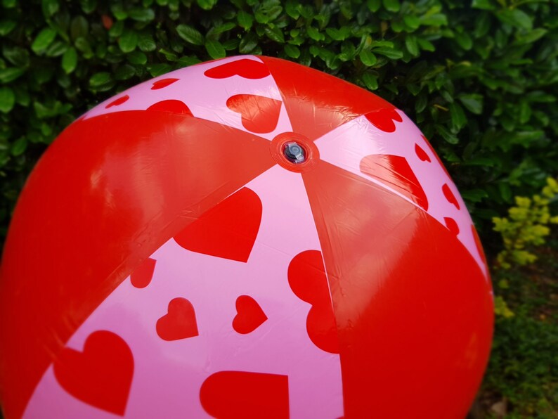 Huge Inflatable Beach Ball 4.3 Feet / 130cm Hearts Red & Pink Big ...