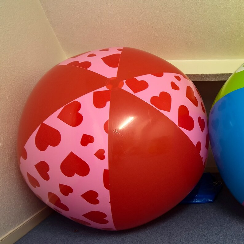 Huge Inflatable Beach Ball 4 Feet 120cm red/pink Hearts - Etsy