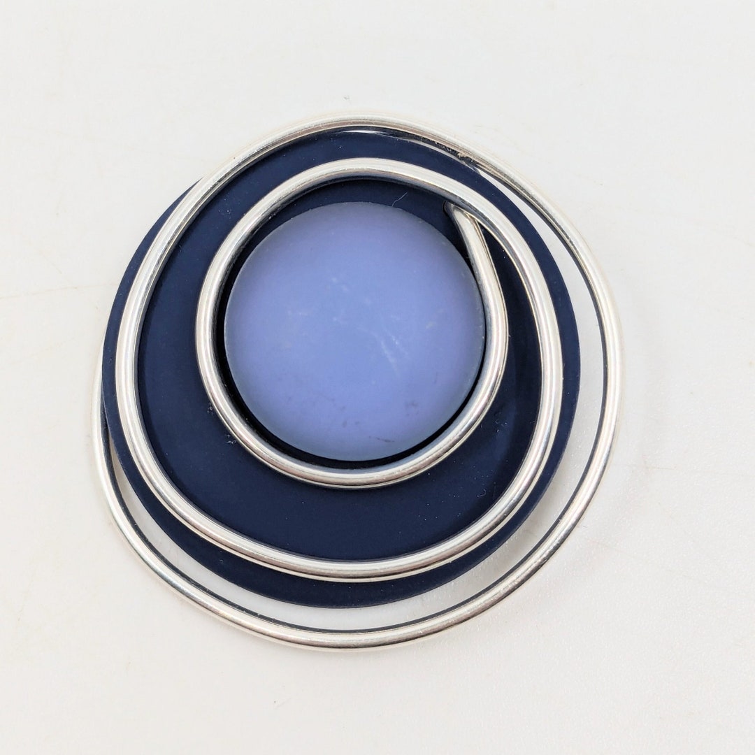 Broche moderne bleue tourbillonnante, broche de couleur contemporaine ...