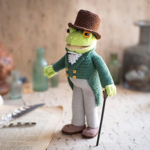 Dandy Frog Outfit Сrochet Pattern - Etsy