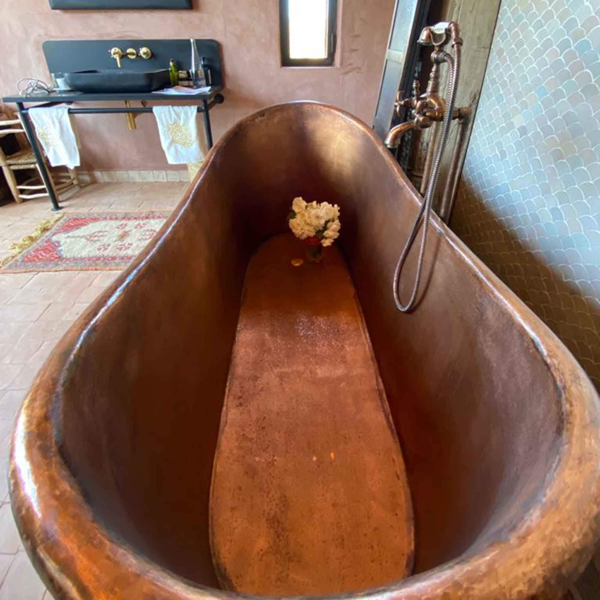 Old bathtubs for sale store