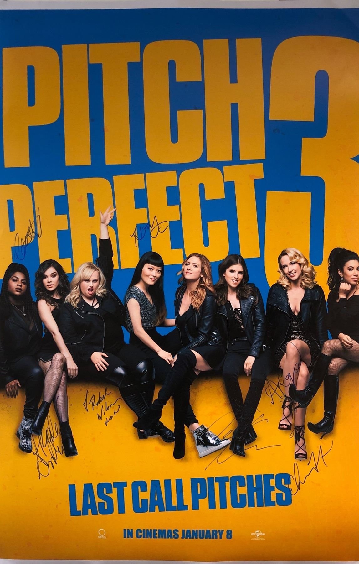 Pitch Perfect 2 Poster Were Back Pitches