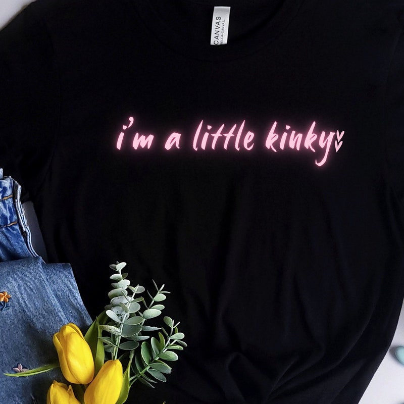 Kinky Tshirt - Etsy