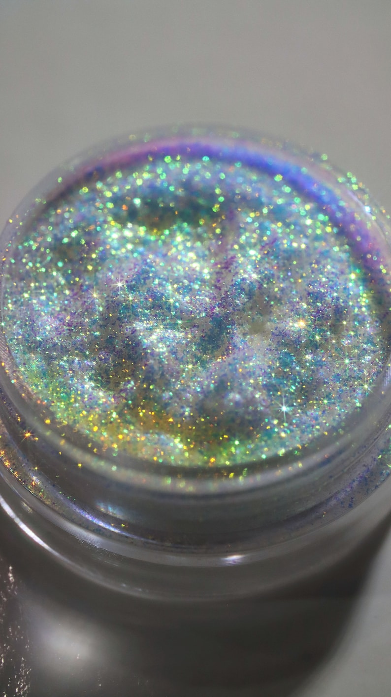 FAIRY DUST - Multichrome Loose Powder Eyeshadow, Sparkly Shifting Green ...