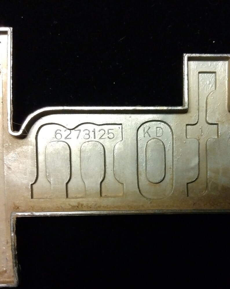 73-76 Chevy Truck Custom 30 Fender Emblem #6273125 - Etsy
