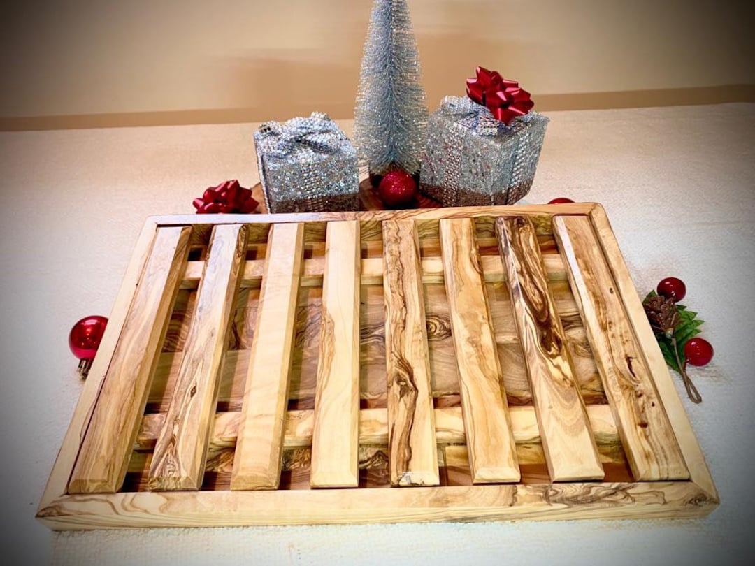 Crumb Catcher Bread / Bread Board / Cutting Board Made of Olive Wood - Etsy