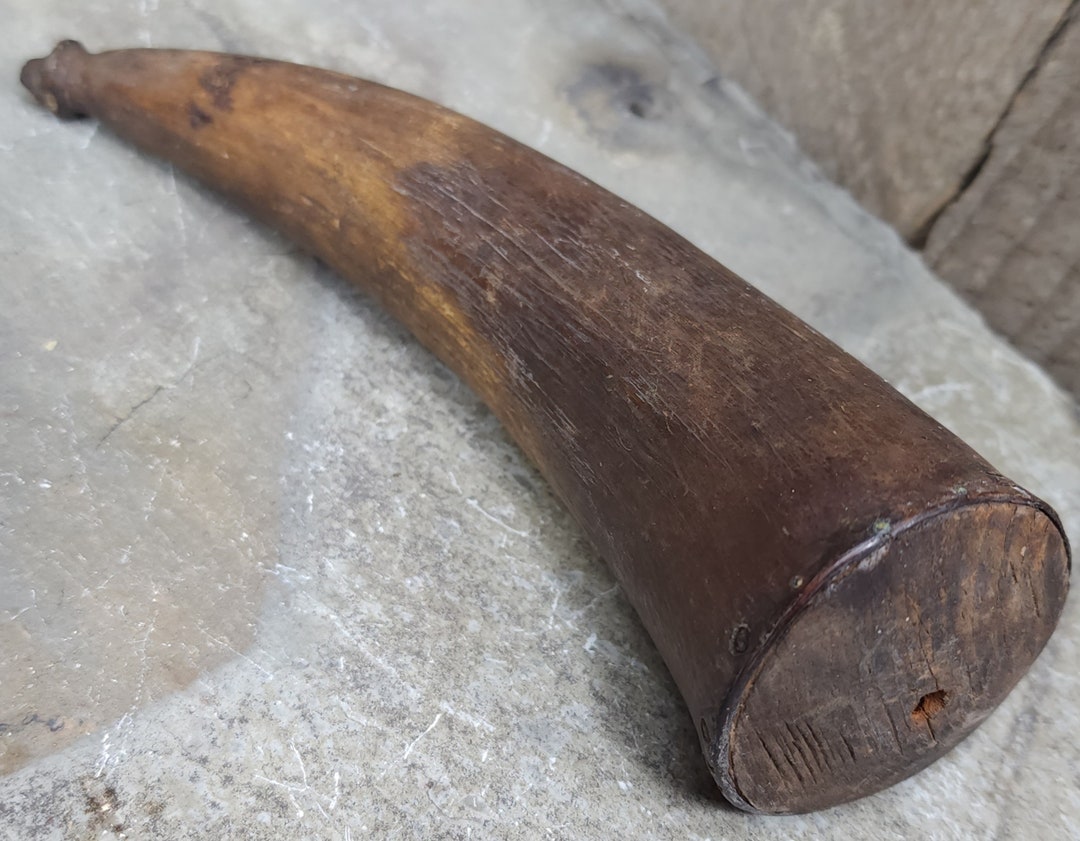 Antique Real Cow Horn Handmade Black Powder Muzzle Loader Powder Horn ...