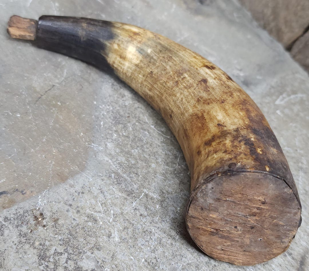 Antique Handmade Muzzle Loader Gun Powder Horn Real Cow Horn Shot Flask ...