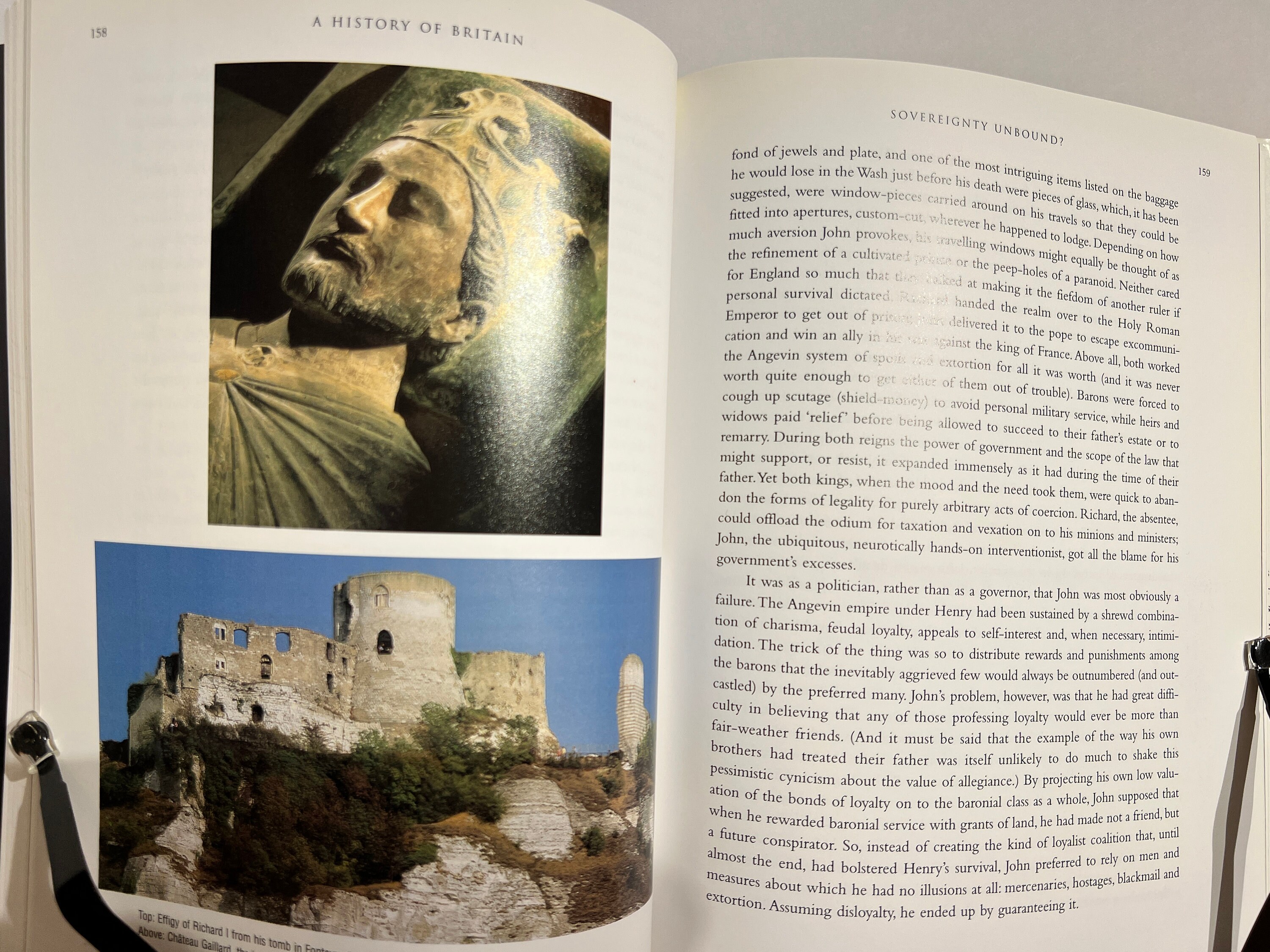 A History of Britain: at the Edge of the World 3000 BC-AD 1603 by Simon ...