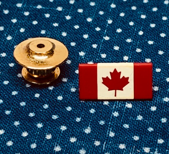 Vintage Canadian Flag Tie Tack Lapel Pin Canada - Gem