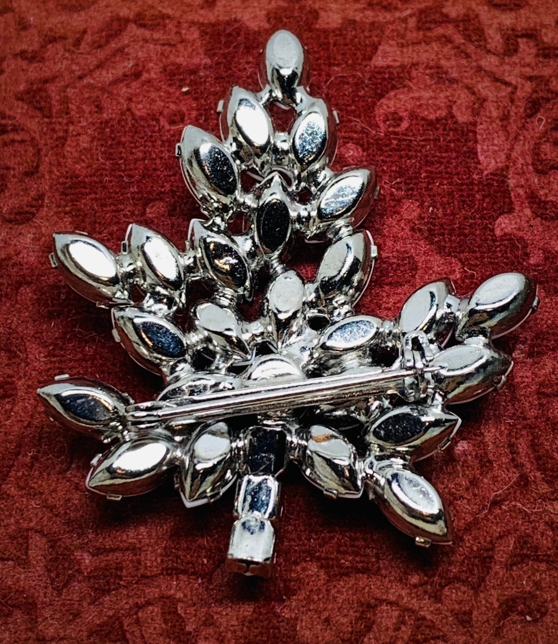 Vintage Faceted White Milk Glass Leaf Brooch Pin 2 Inch Tall - Etsy