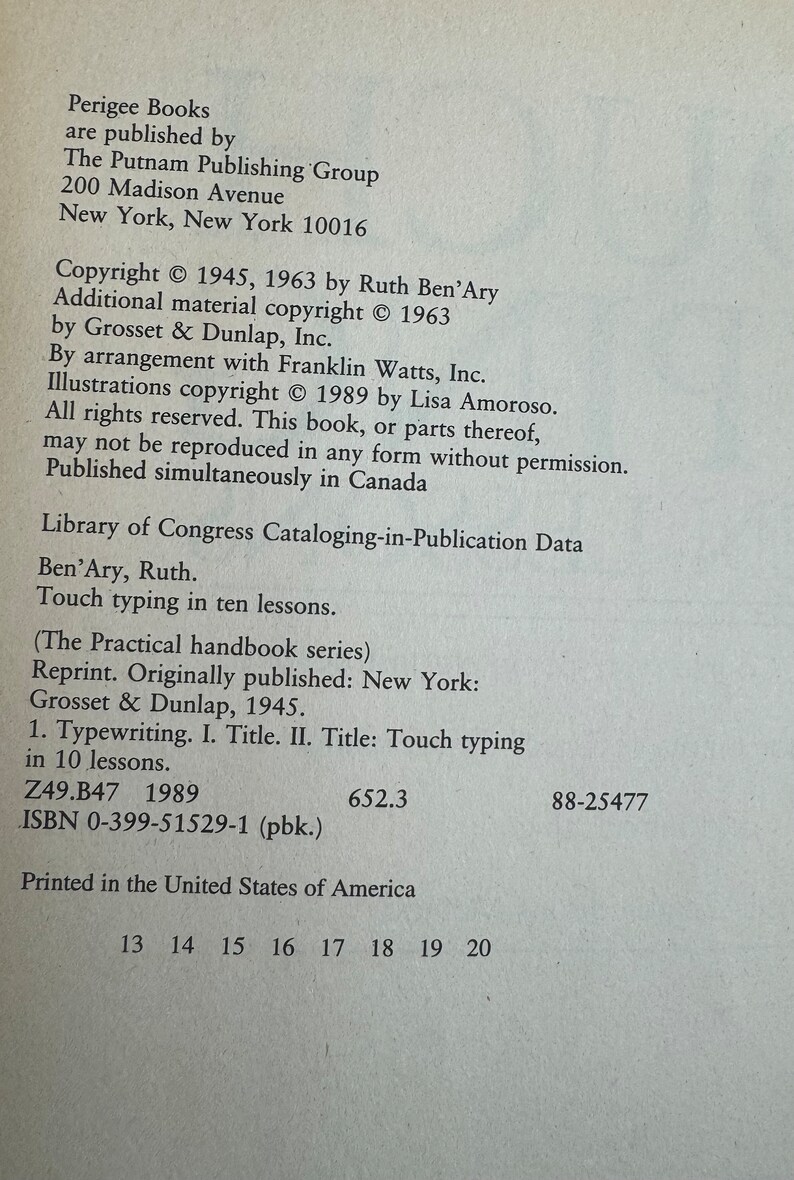 Touch Typing in 10 Lessons Instruction Book by Ruth Benary - Etsy