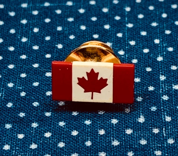 Vintage Canadian Flag Tie Tack Lapel Pin Canada - Gem