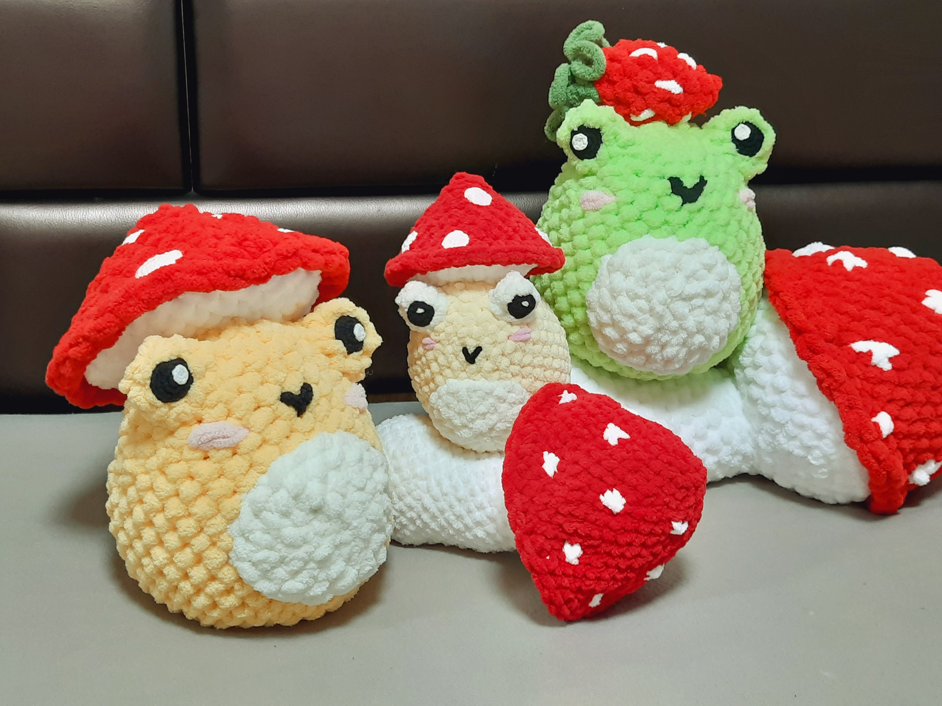 Frog Plush Pattern, Frog Mushroom Pillow Crochet Pattern, Squishy Frog, Cute Throw Pillow ...