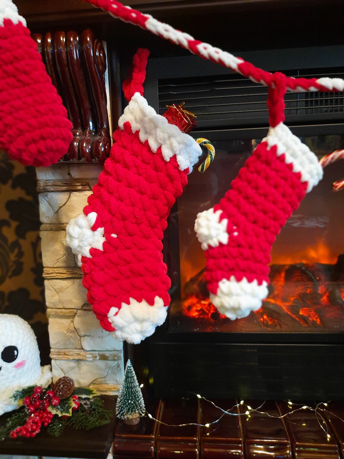 Christmas Stockings Crochet Pattern for Loop Yarn, Diy Christmas ...