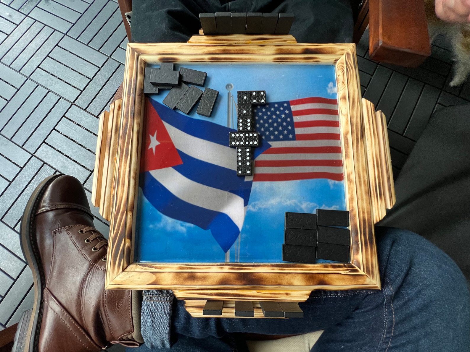 New York Yankees Mini Domino Table with Dominoes - Etsy