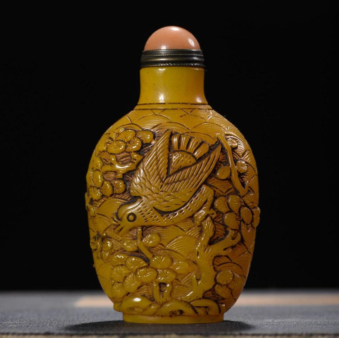 410493 Old Chinese Yellow Peking Glass Low Relief Bird & Pine Tree ...
