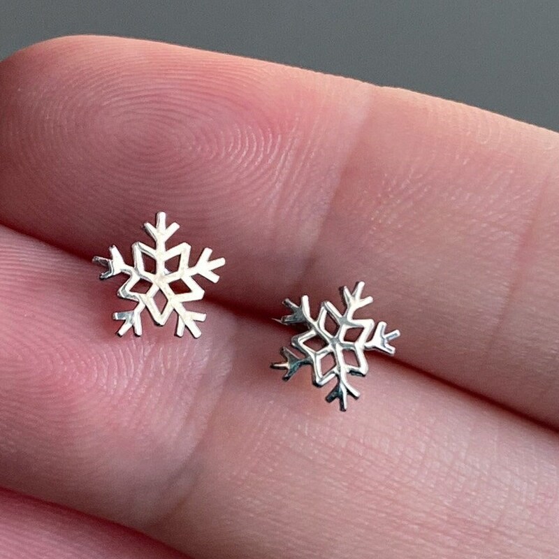 Snowflake Earrings - Etsy