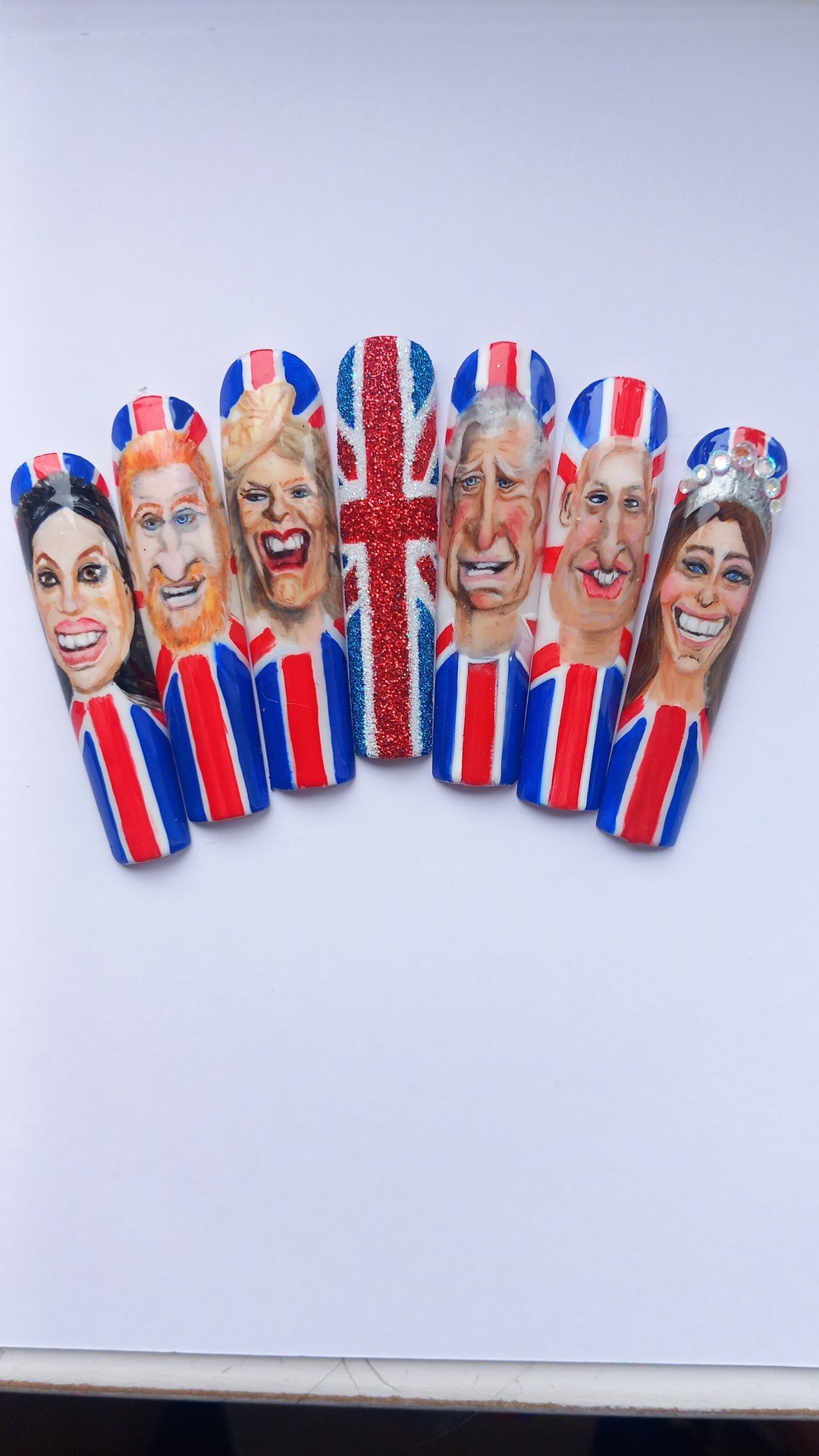 Custom King Coronation Nails - Etsy