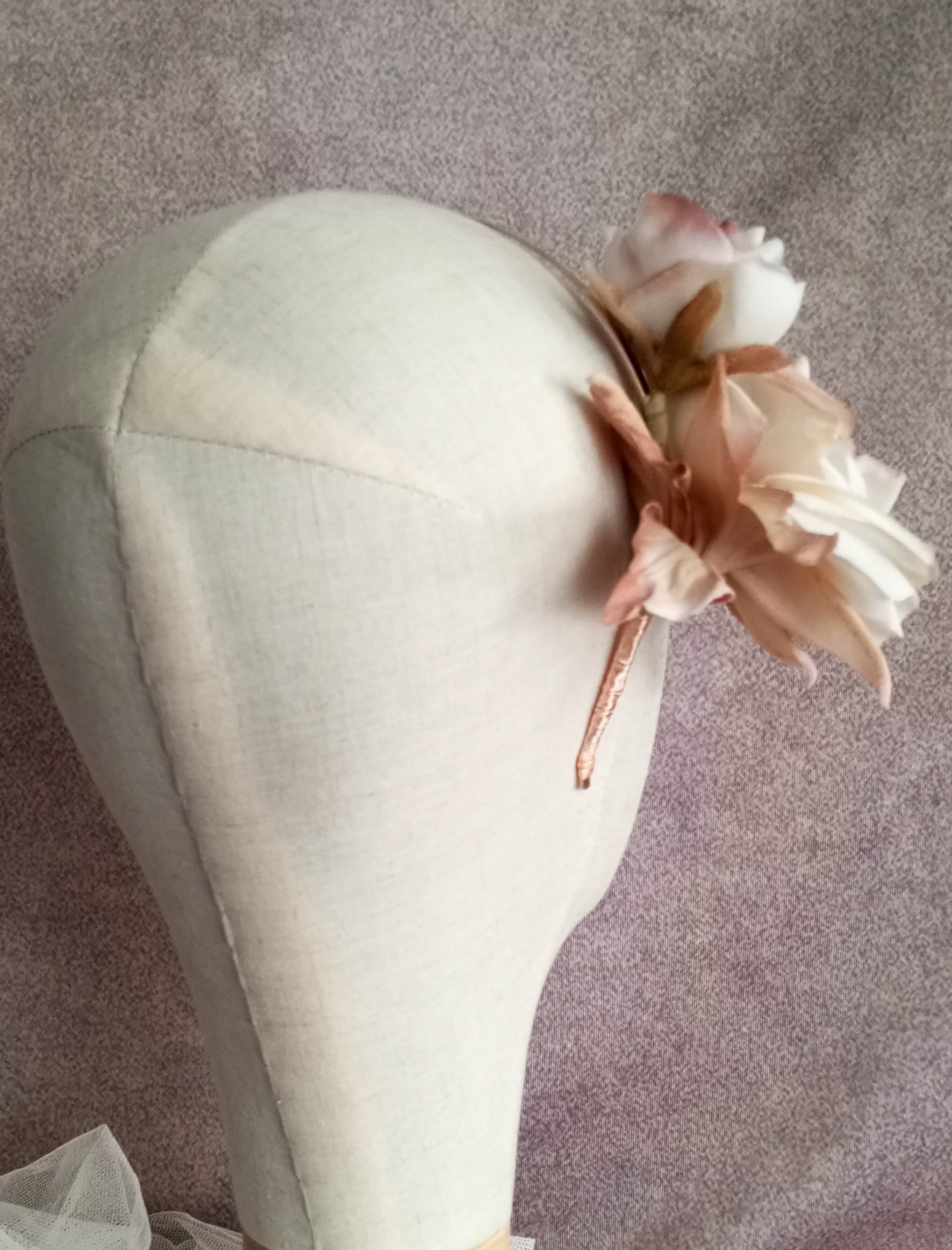 Elegant White Roses Fascinator Headpiece for Wedding Guest Flower Hair ...