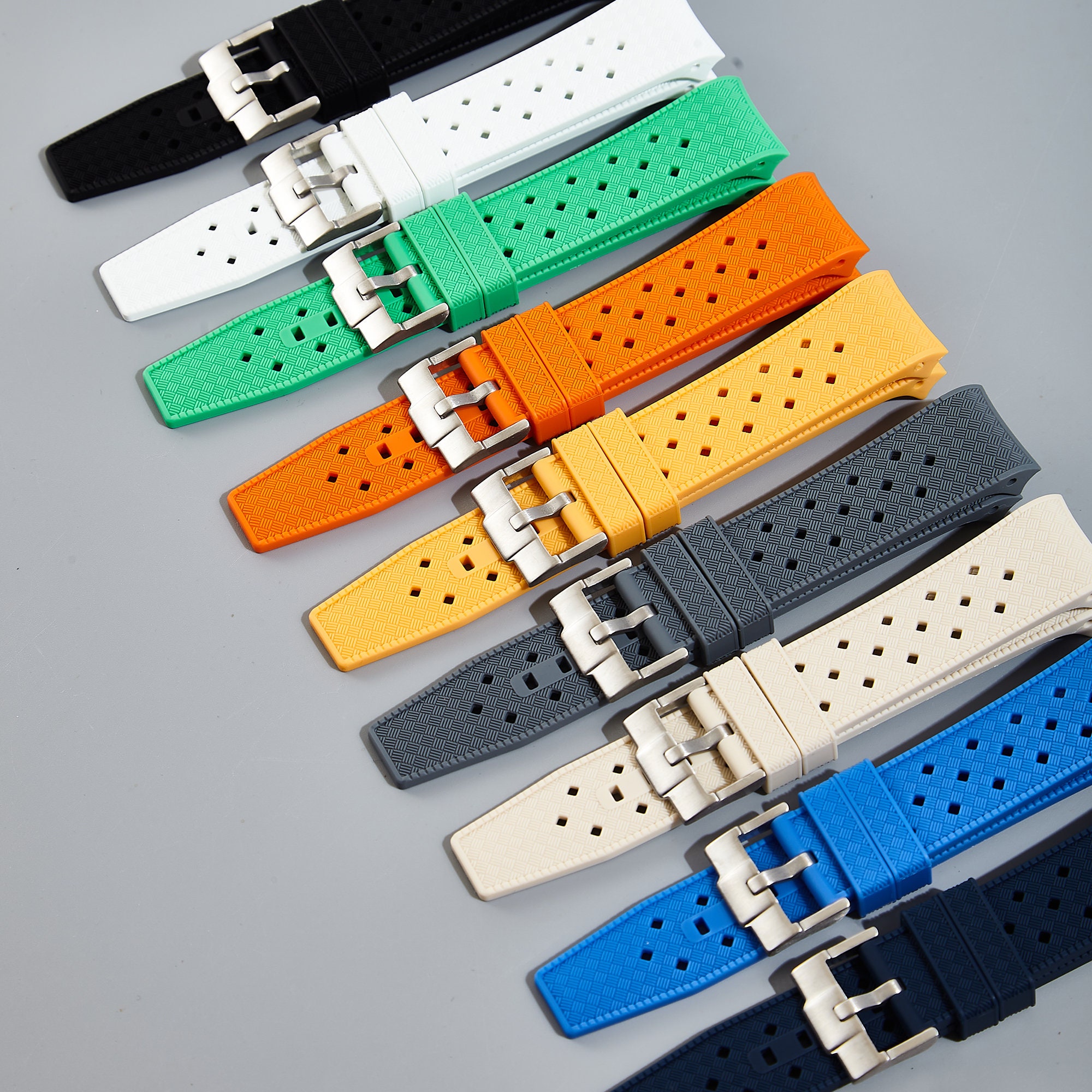 22mm Vintage Tropical Curved End Premium Silicone Strap Compatible for ...