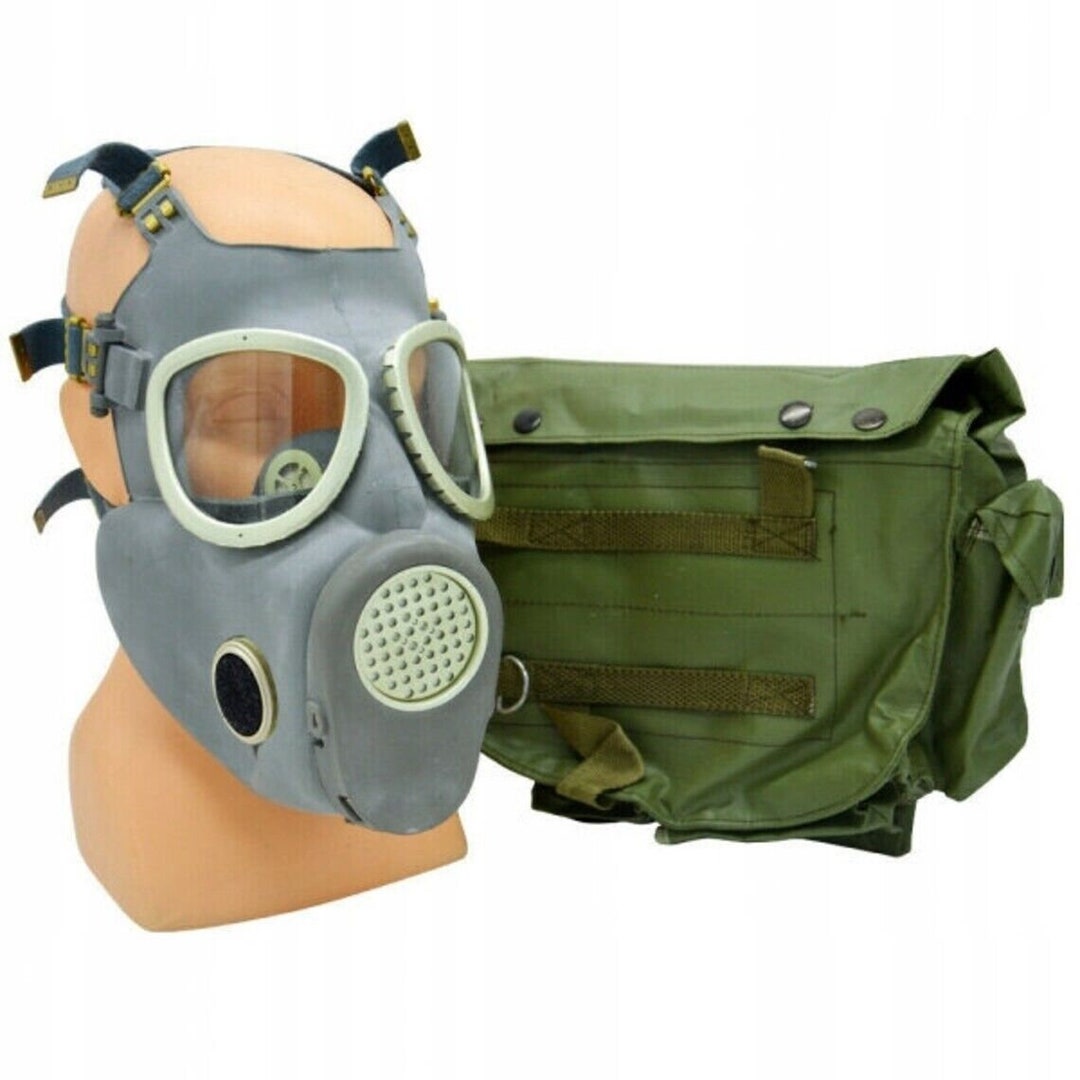 The Polish MP-4 Gas Mask & Carry Bag Size 2 - Etsy