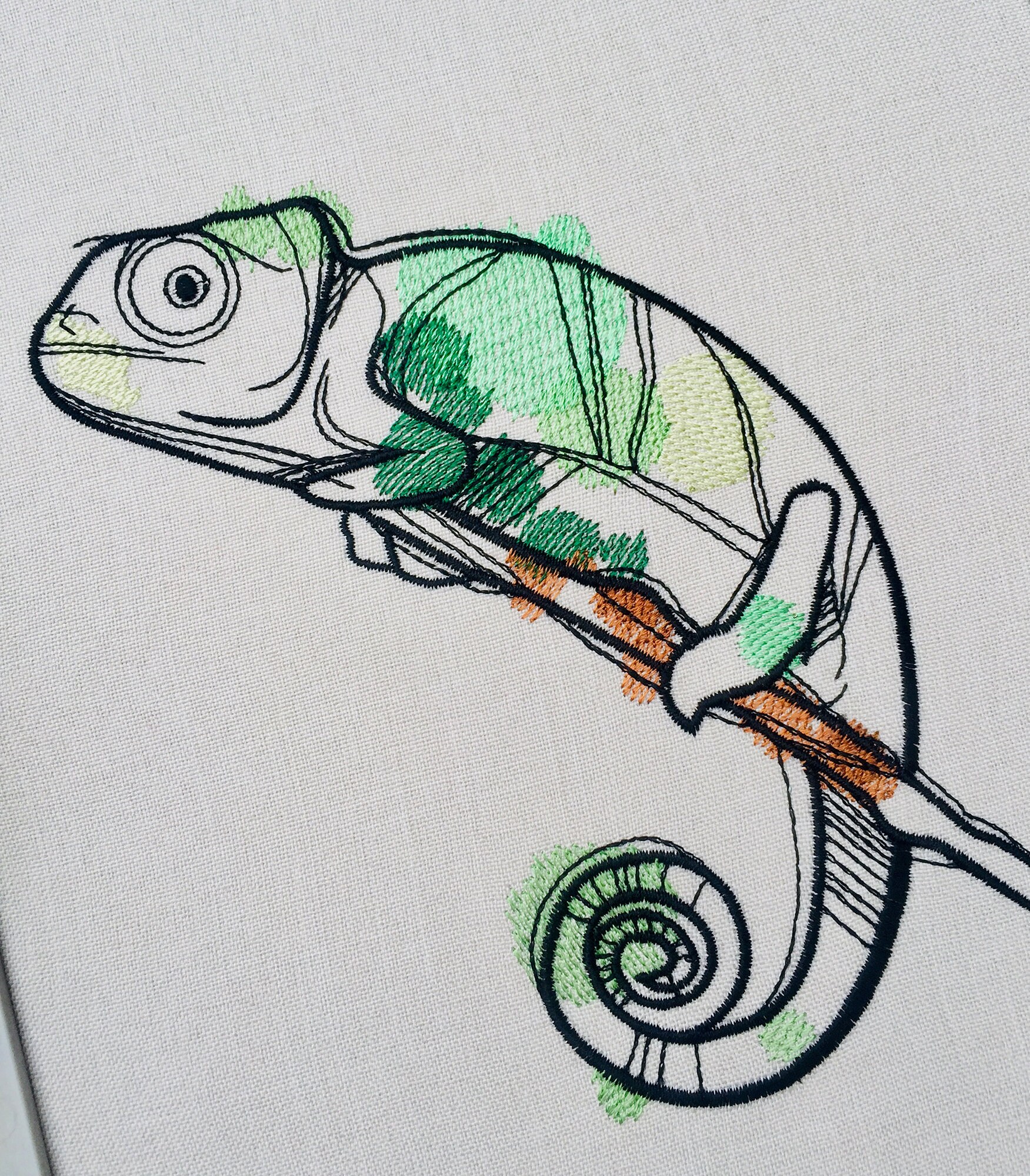 Chameleon Machine Embroidery Design, Embroidery Chameleon, Embroidery ...