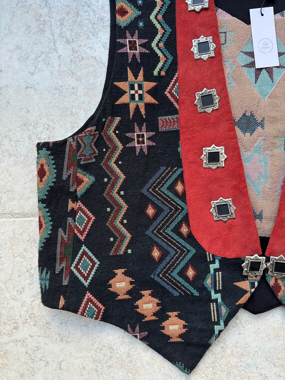 Embroidered Longhorn Western Vest Lg. - Gem