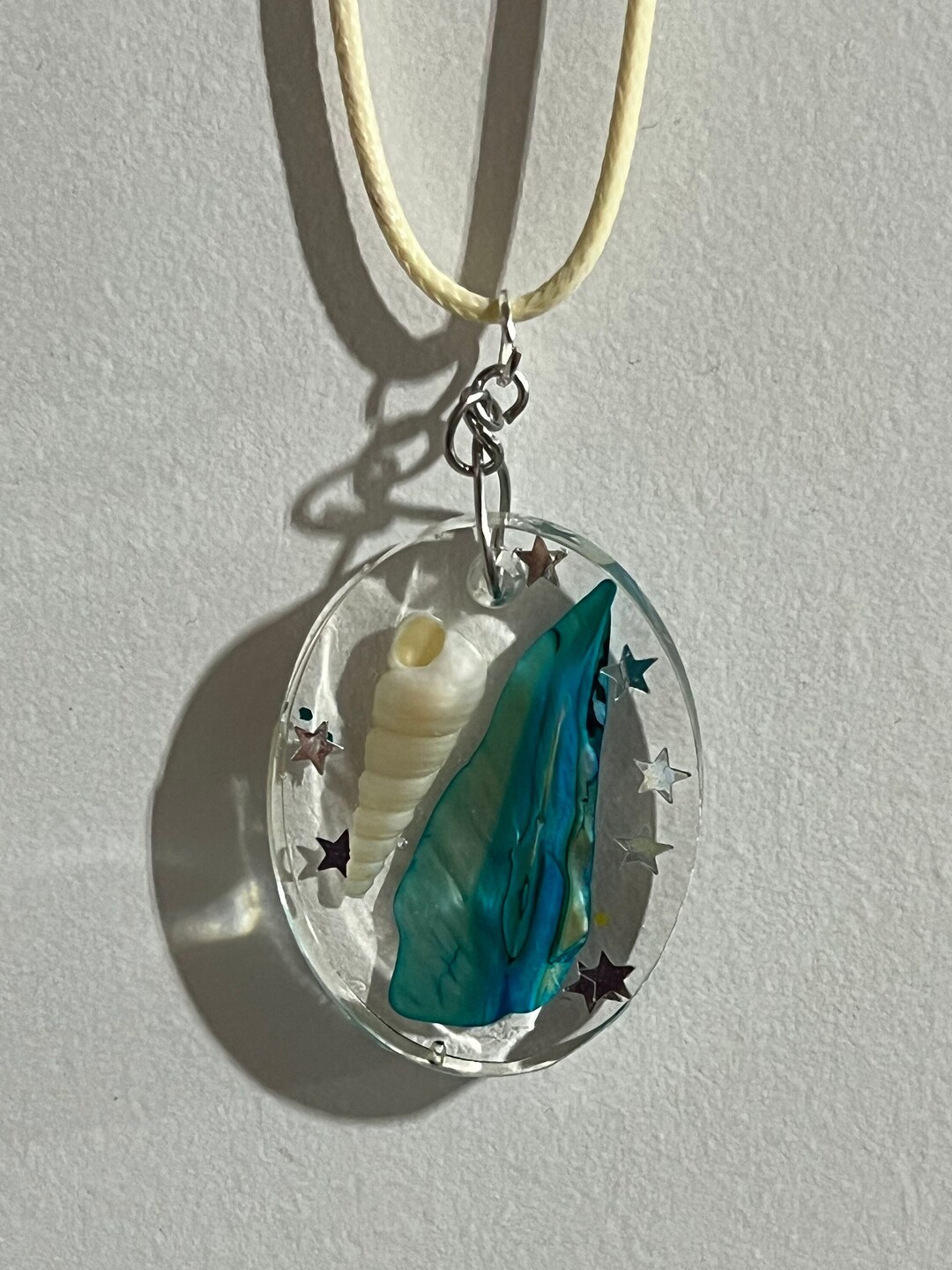One-of-a-kind Necklaces With Sea Shell, Trochid Shell Birds, Glitter ...