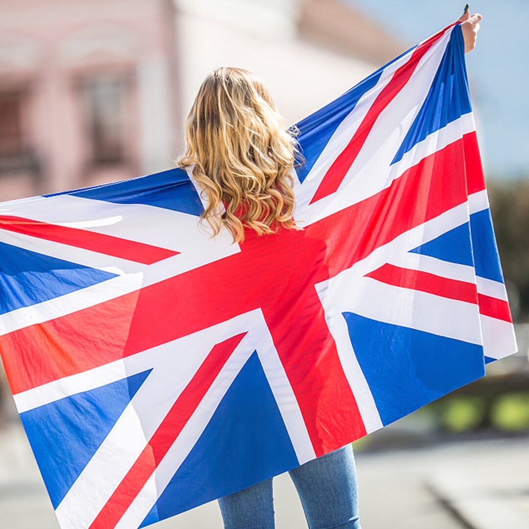 Union Jack Flag Hand Waving Flag Queen Platinum Jubilee Flag Great ...