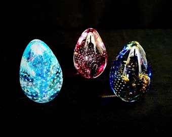 Solstice Egg Shaped Art Glass Paperweight, Vintage 1998 Stamped ...