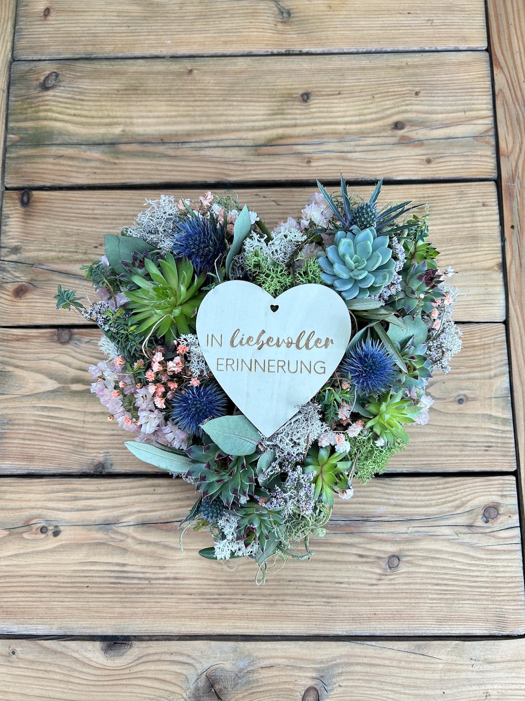 Trauerherz -Blumengesteck aus Sukkulenten Herzform- Grabgesteck zu ...