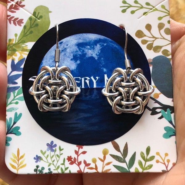 Starry Eyed Chainmaille Pendant Tutorial - 4 Sizes Rivoli Capture ...