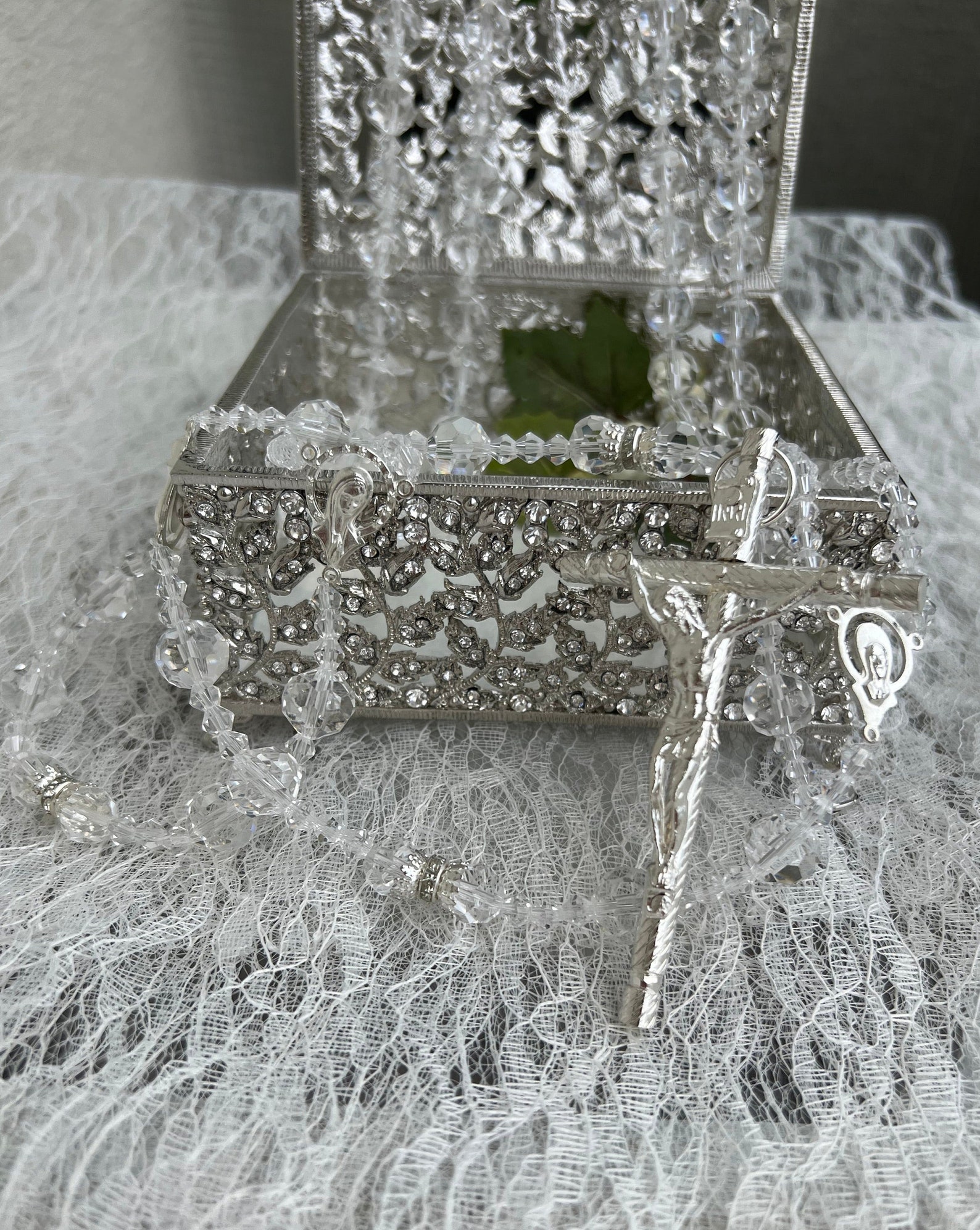 Wedding Crystal Lasso With Gold Box, Wedding Lasso Rosary With Cross ...