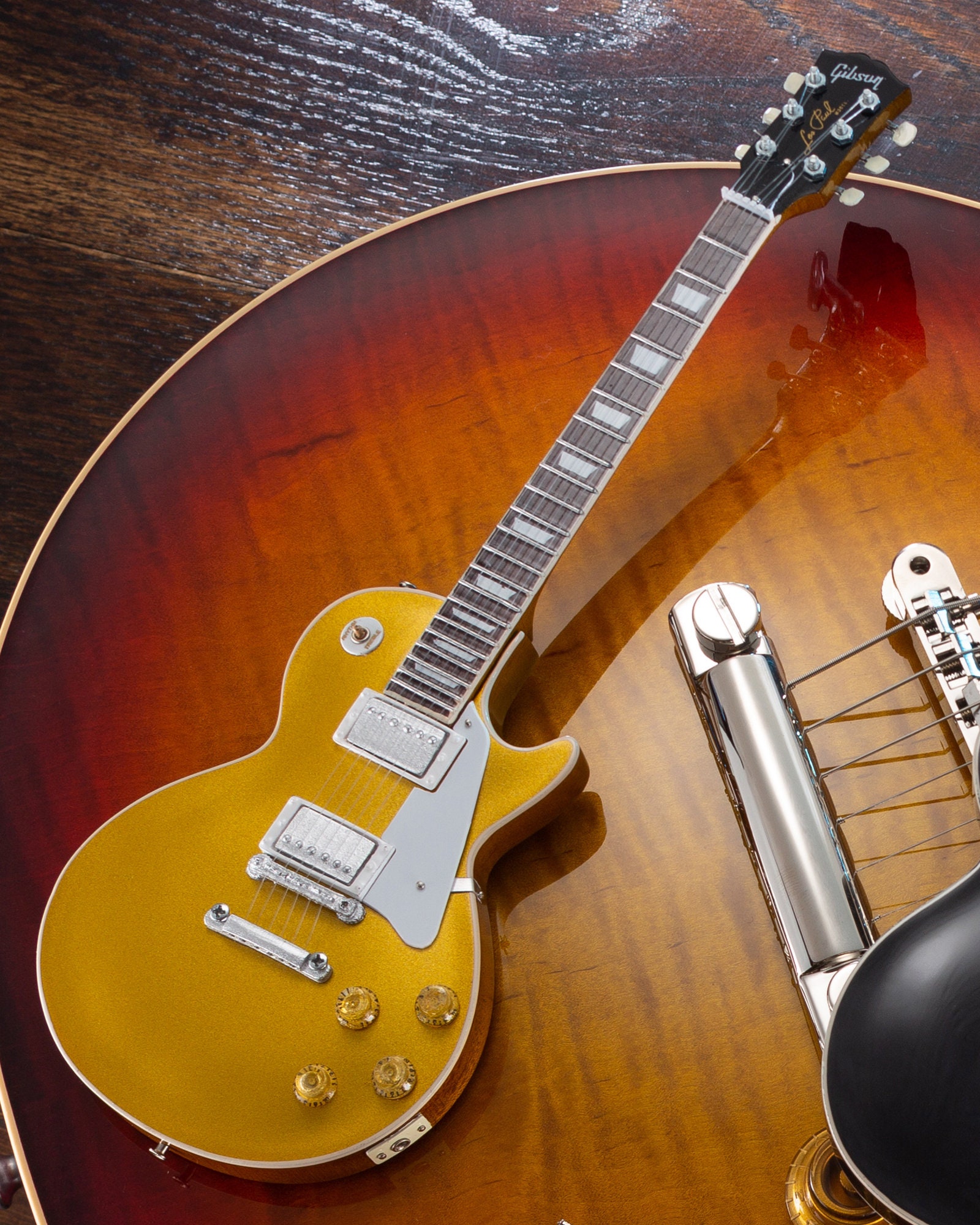 The Edge U2 Gibson® 1957 Les Paul Standard Goldtop Mini Guitar Model ...