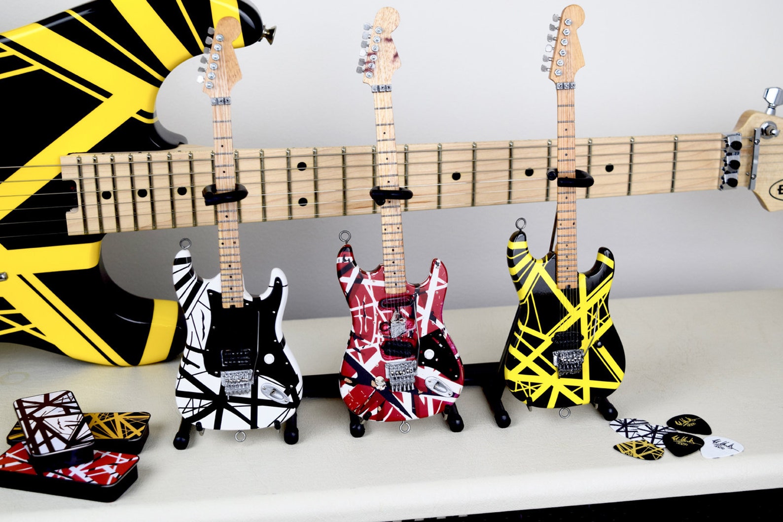 Eddie Van Halen **set of 3** Mini Guitar Model Replica - Official EVH ...