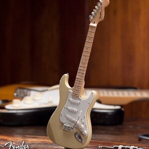 Cream Guitar Miniature Fender™ Stratocaster Mini Guitar Replica ...