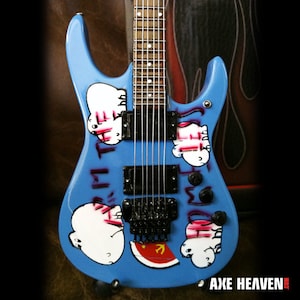 Tom Morello Arm the Homeless Fender Strat 10" Miniature Replica by AXE ...