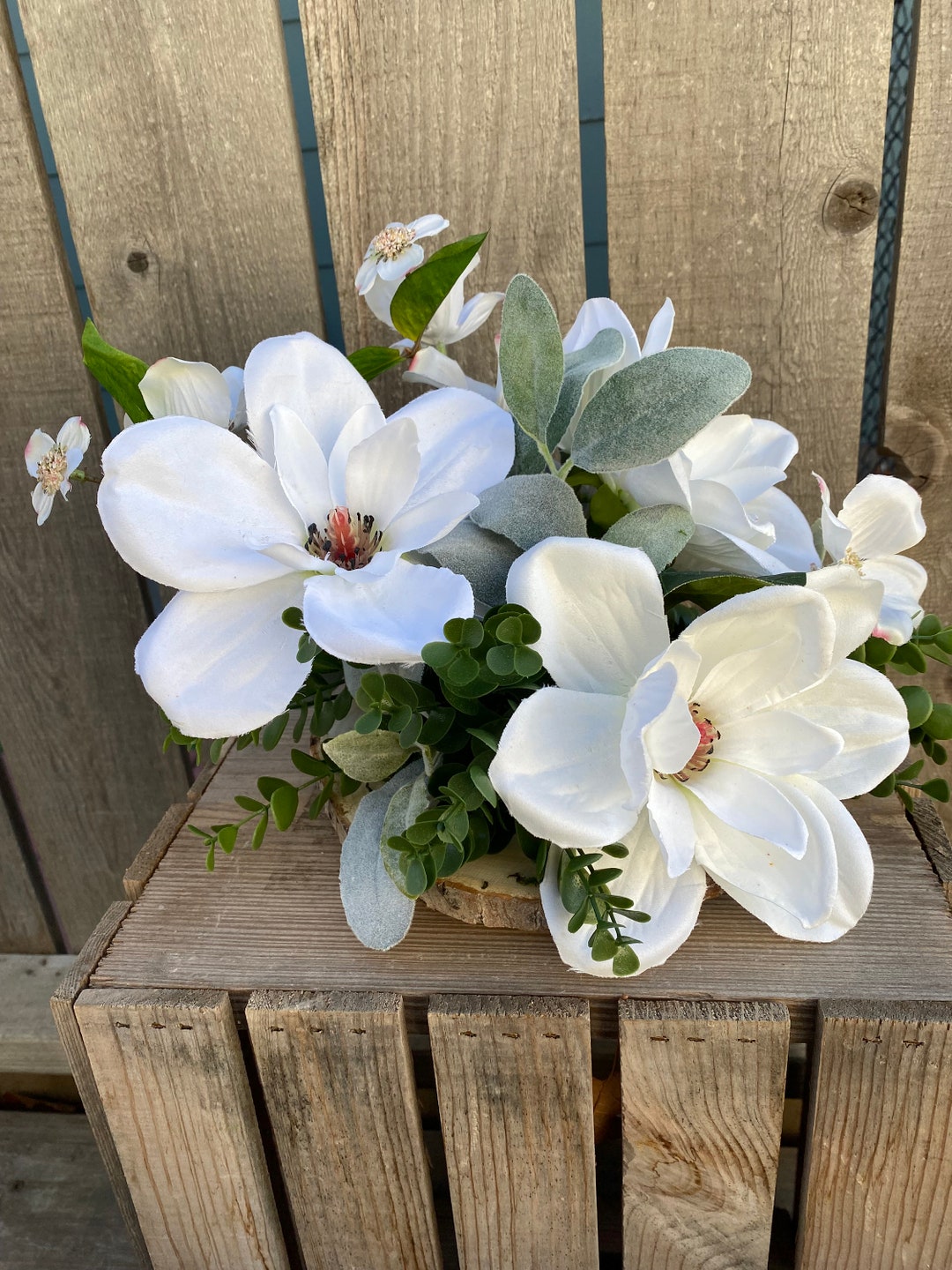 Table Arrangement Magnolia Arrangement Wood Slice - Etsy