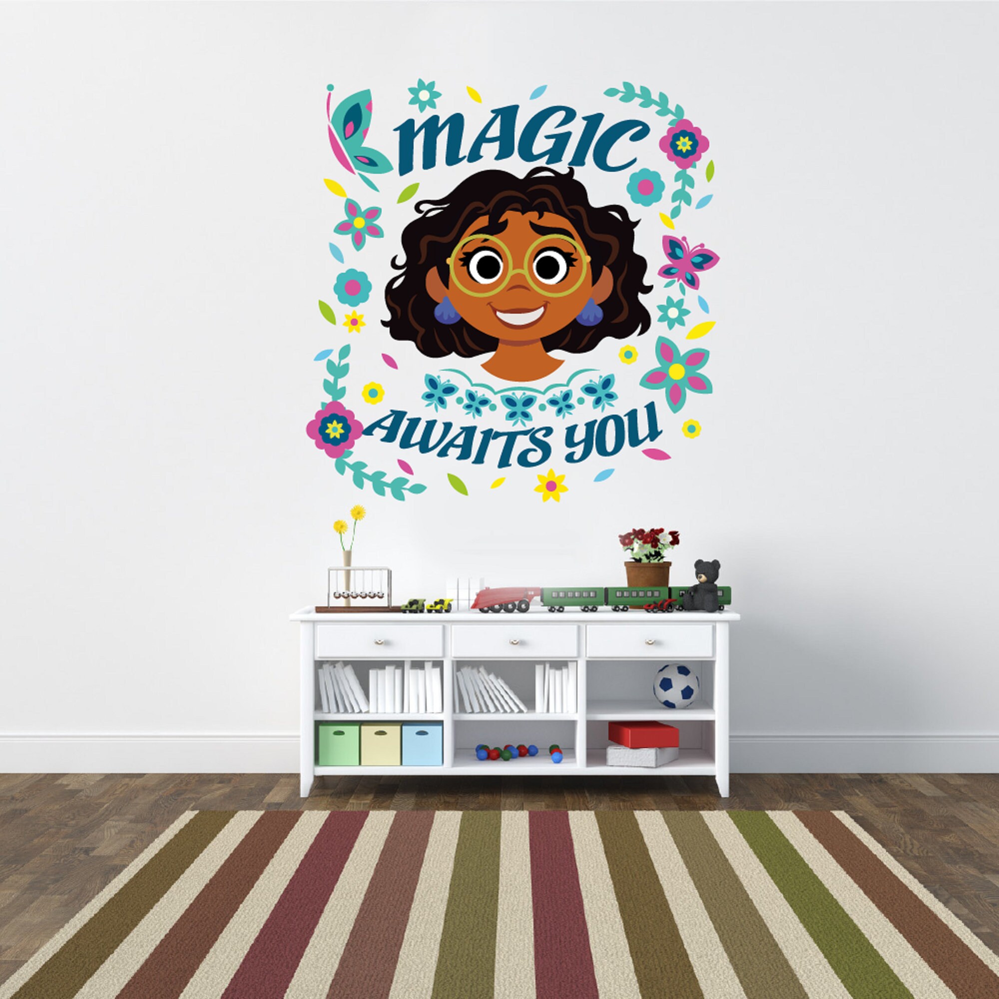 Mirabel From Encanto an Animated Movie and the Quotation Magic Awaits ...