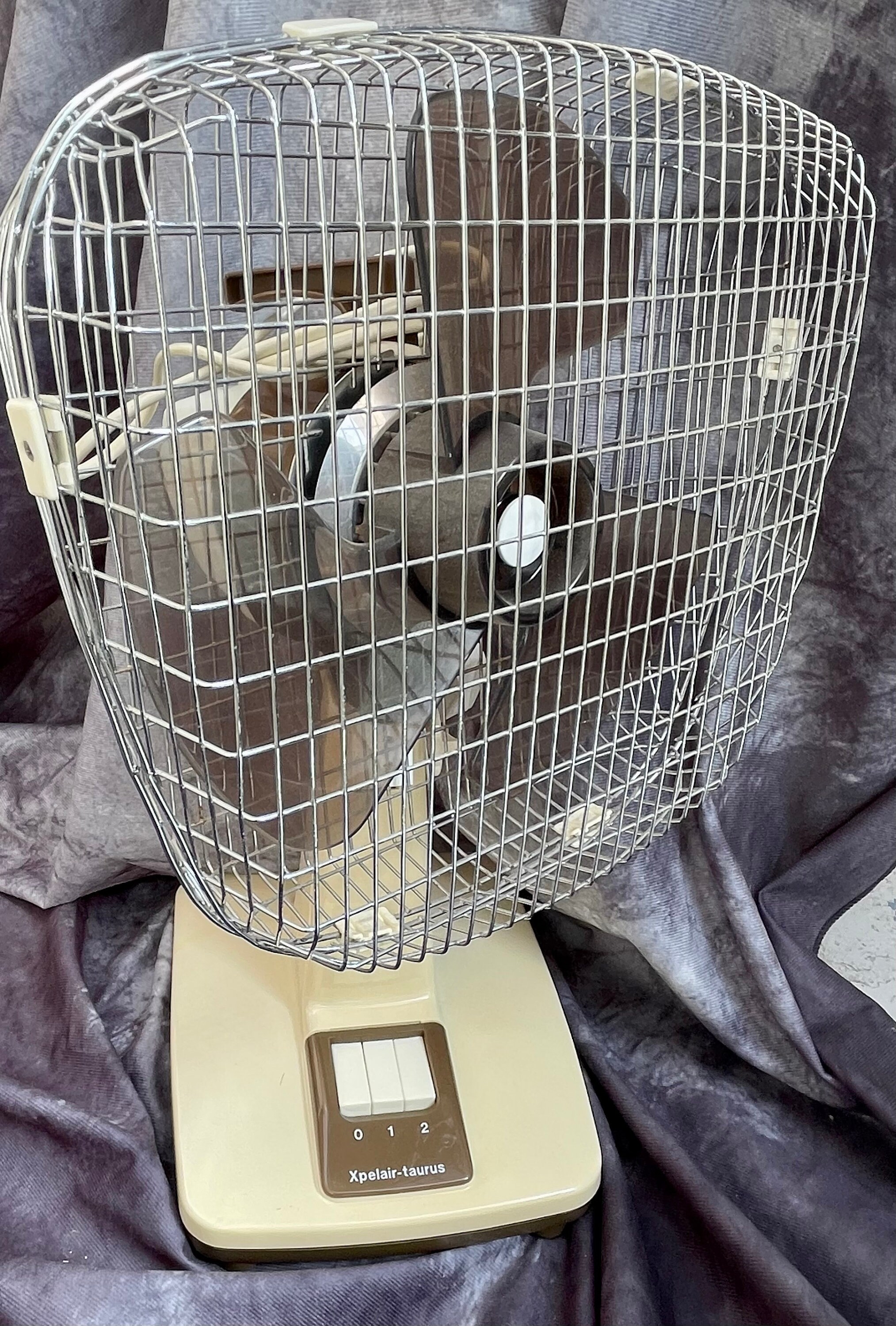 Vintage Desk Fan Rare Find Early 70s Xpelair-taurus Retro Room Fan ...