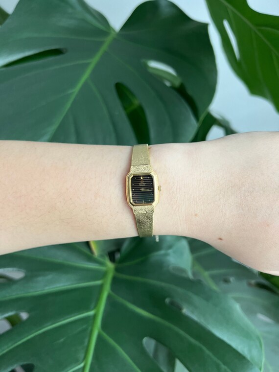 Vintage Seiko Dainty Women’s Watch | Black Striped Di… - Gem