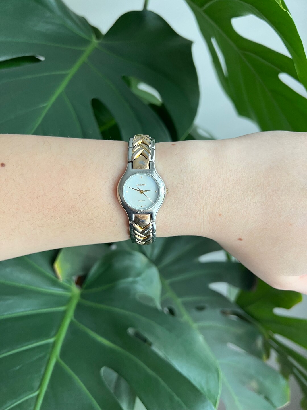 Vintage Helbros Womens Watch Round Pearl Dial Gold/silver Tone - Etsy