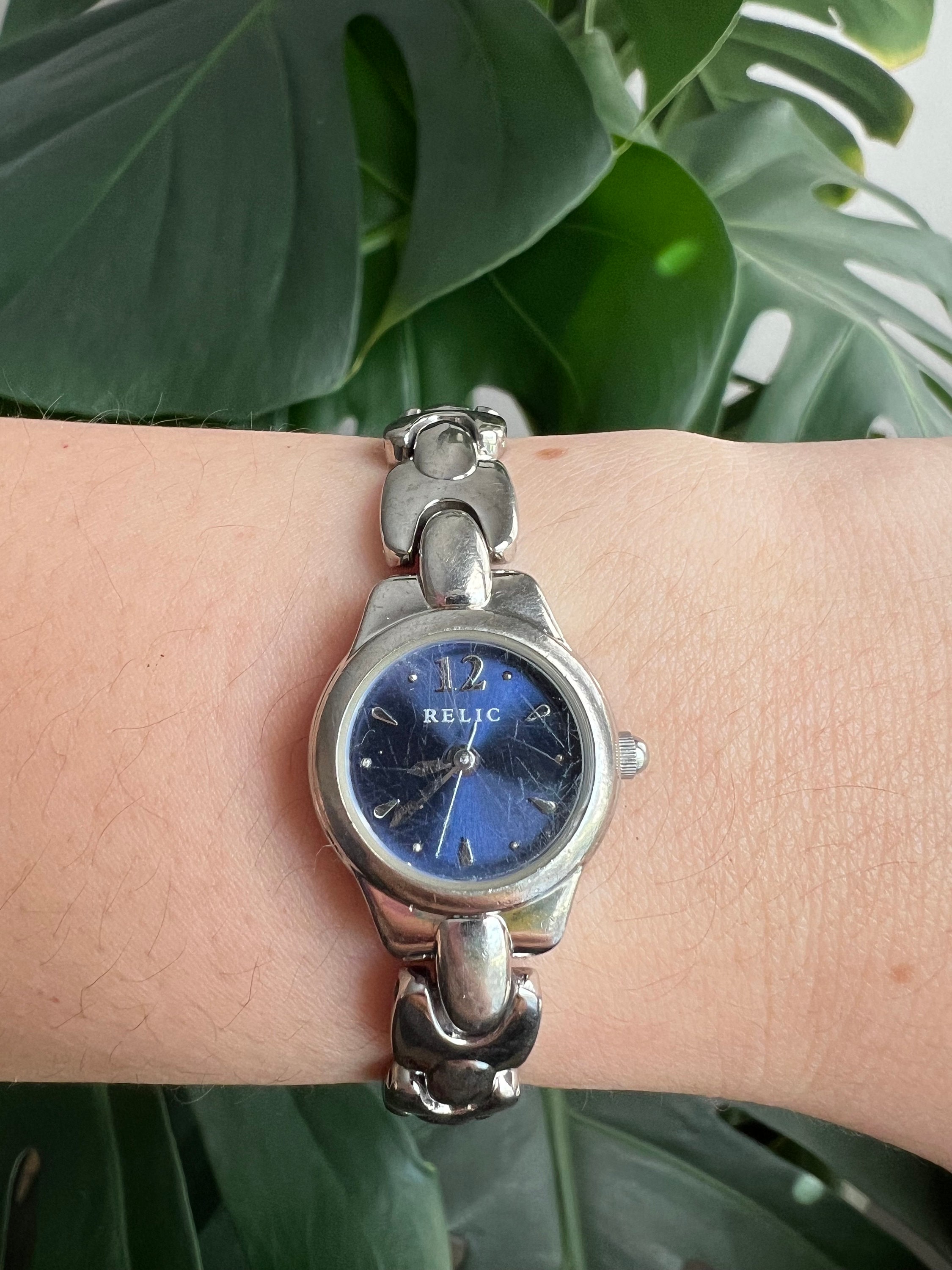 Vintage Relic Dainty Womens Watch Round Blue Dial Silver Tone - Etsy