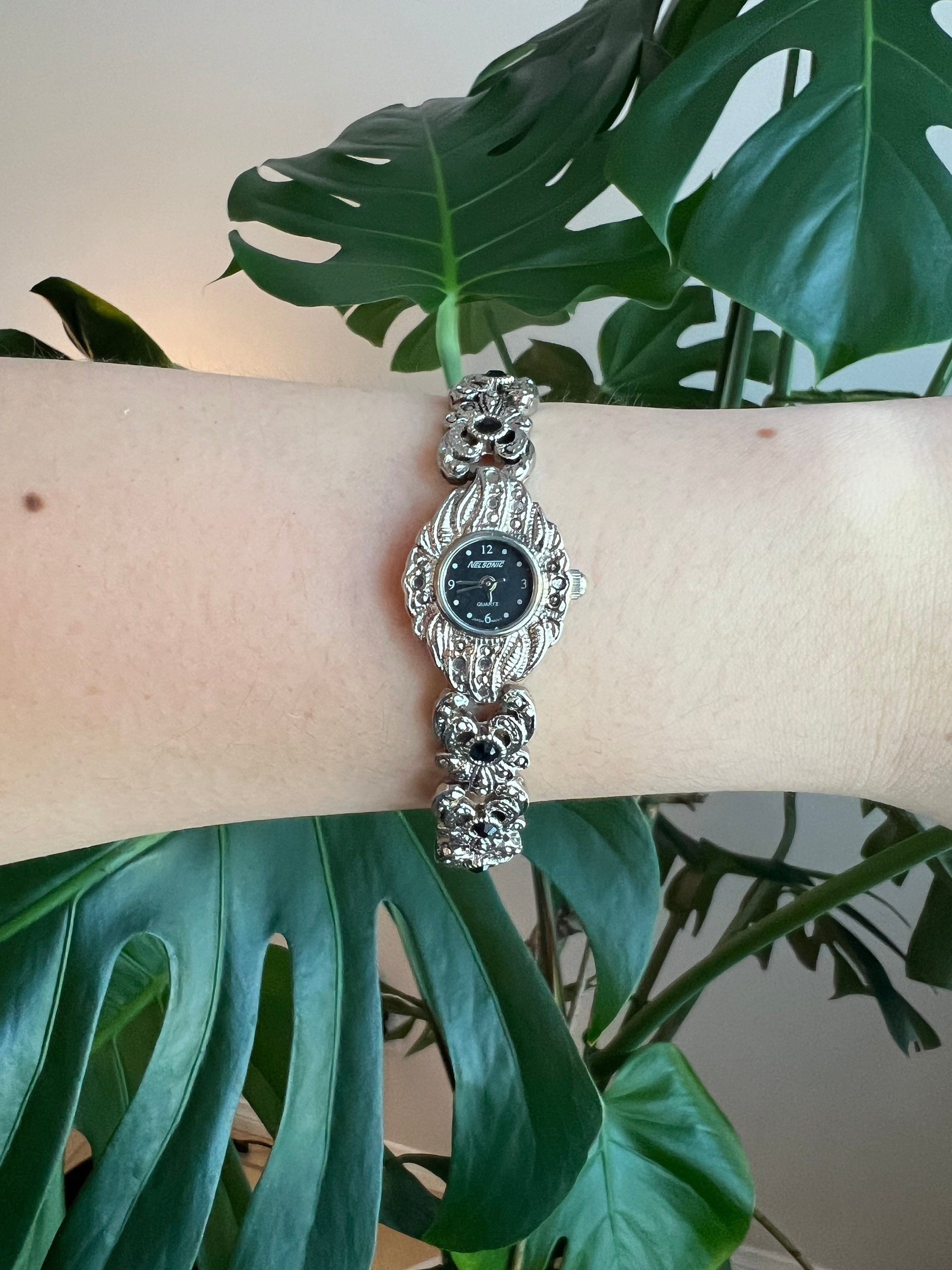 Vintage Dainty Nelsonic Women’s Watch | Round Black Dial | Black ...