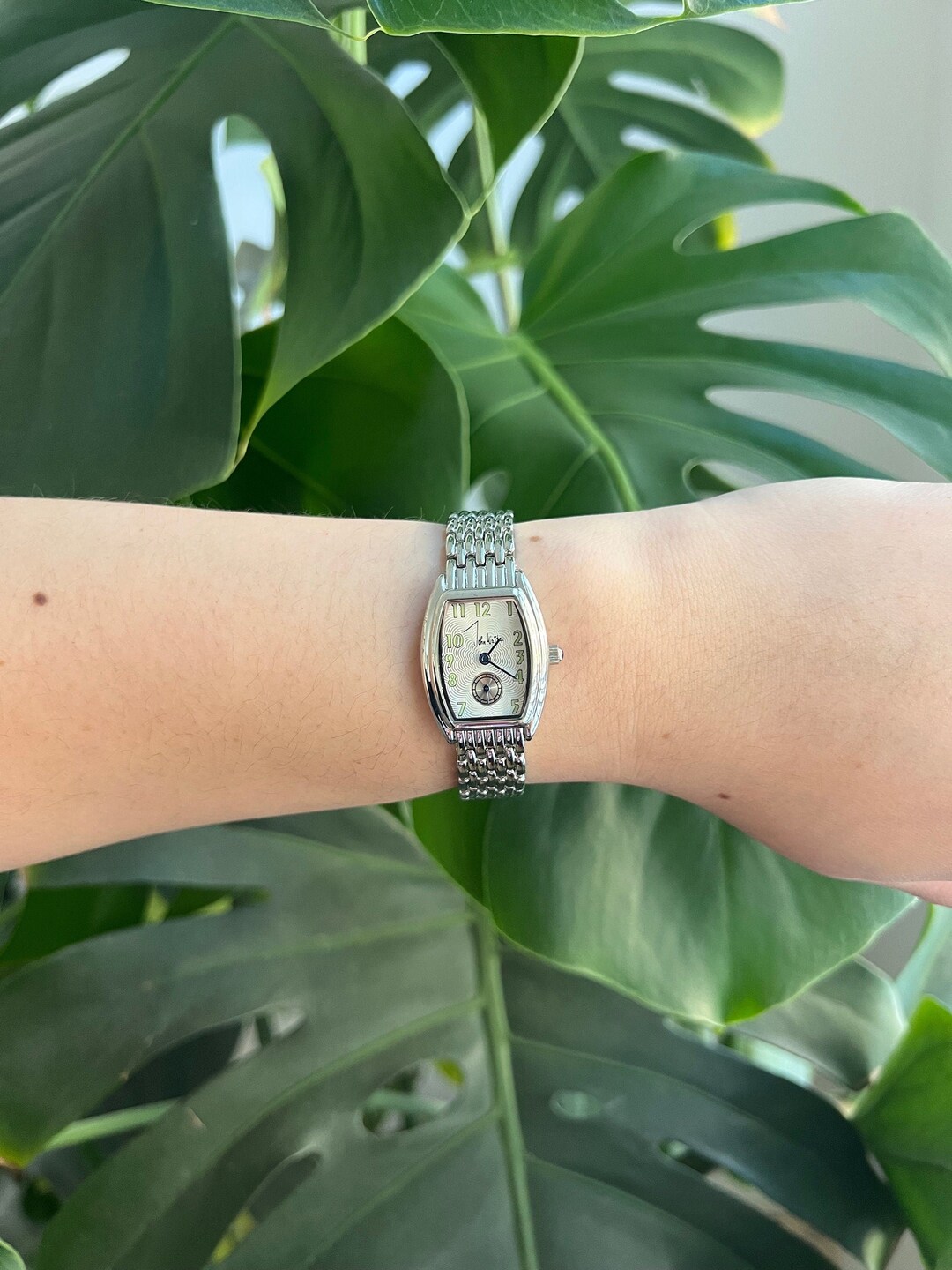 Vintage John Weitz Watch Textured Dial Blue Details Minute Analog ...