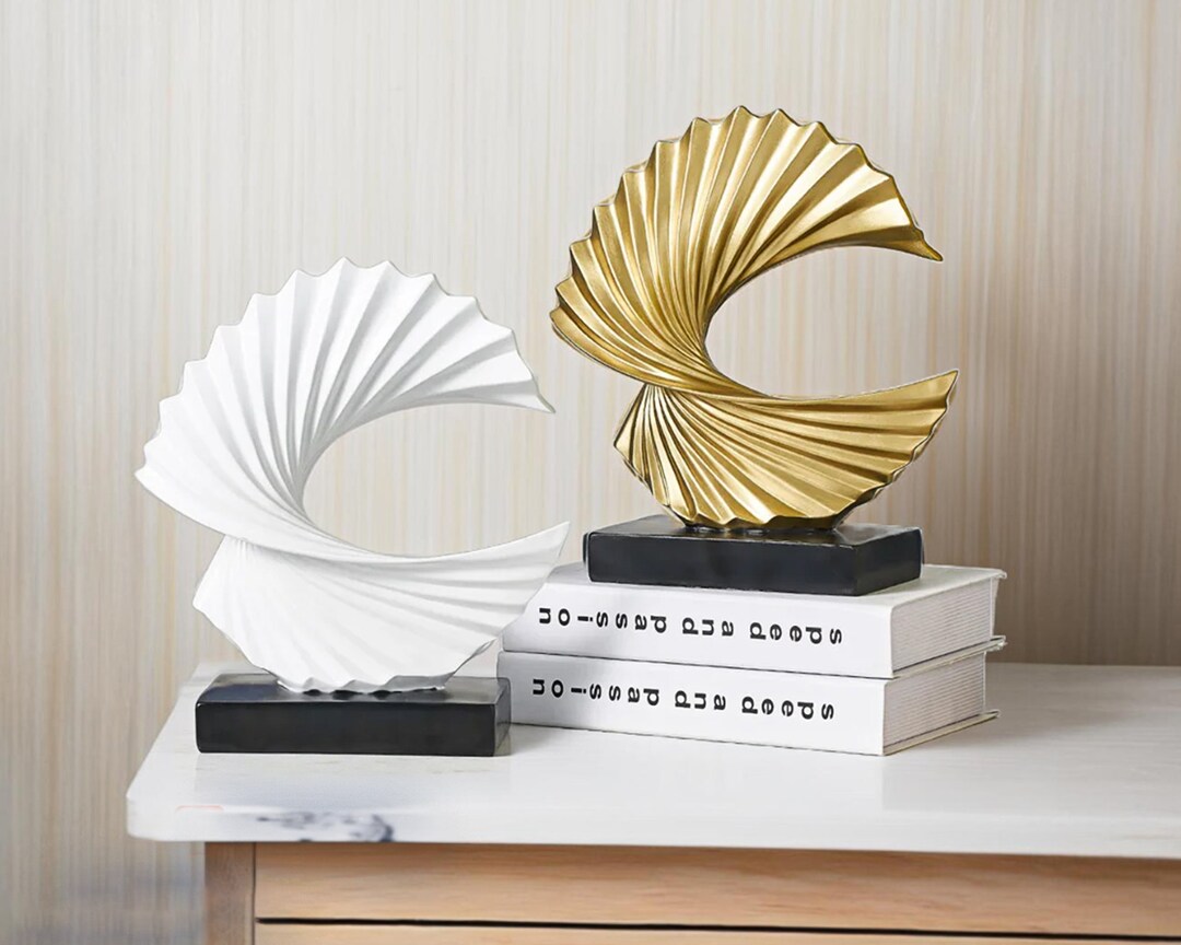 Abstract Modern Resin Sculpture Golden Statue for Home and Office Decor ...