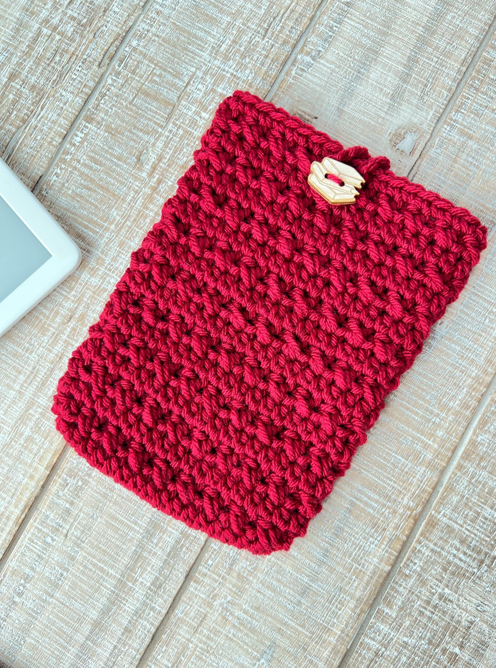 Red Crochet Ereader Sleeve With Wooden Book Button Closure / E-reader Case / Small Book Sleeve ...