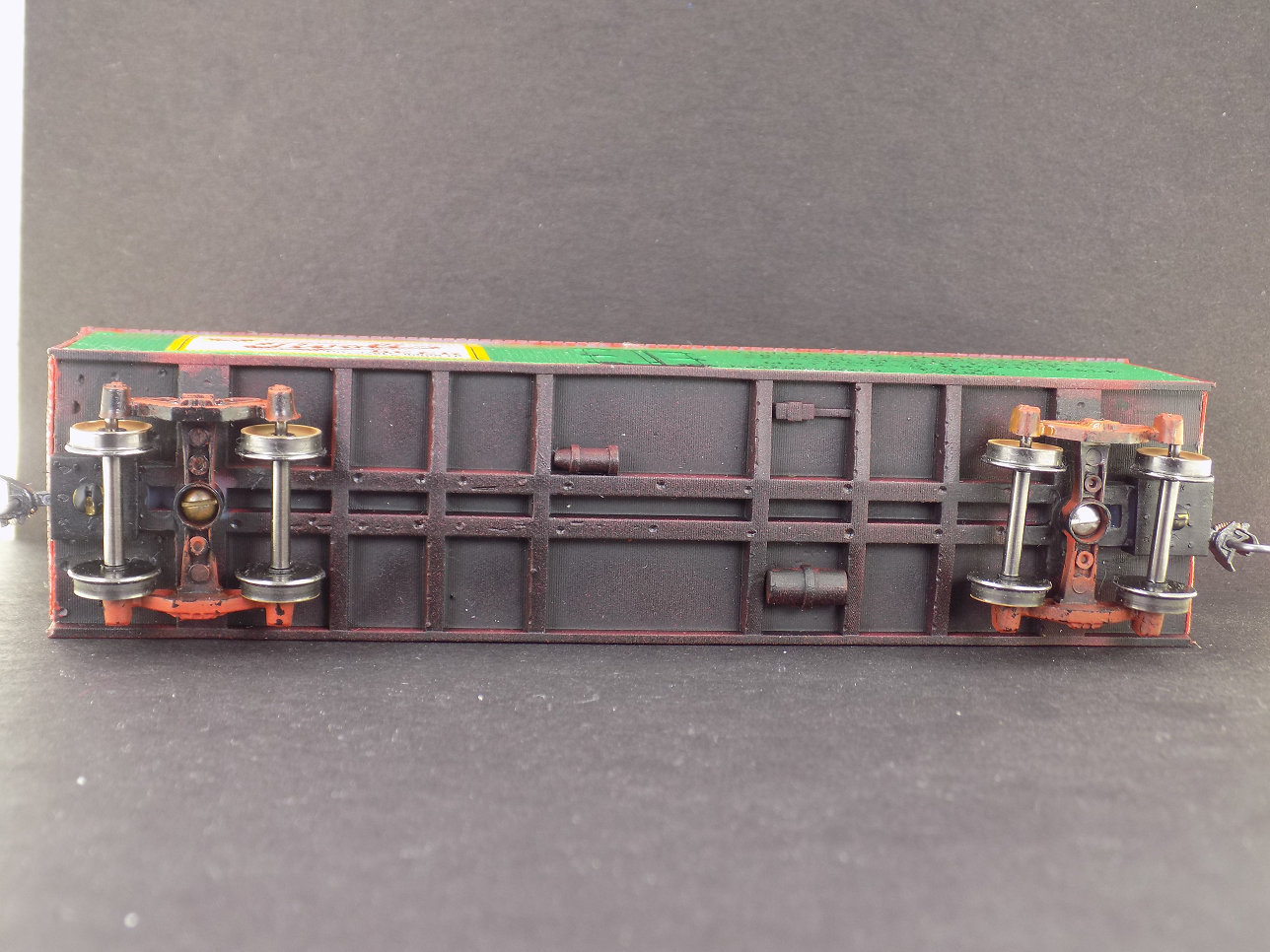 HO Scale wooden cardboard sided boxcar, normal roof, Details in the ...