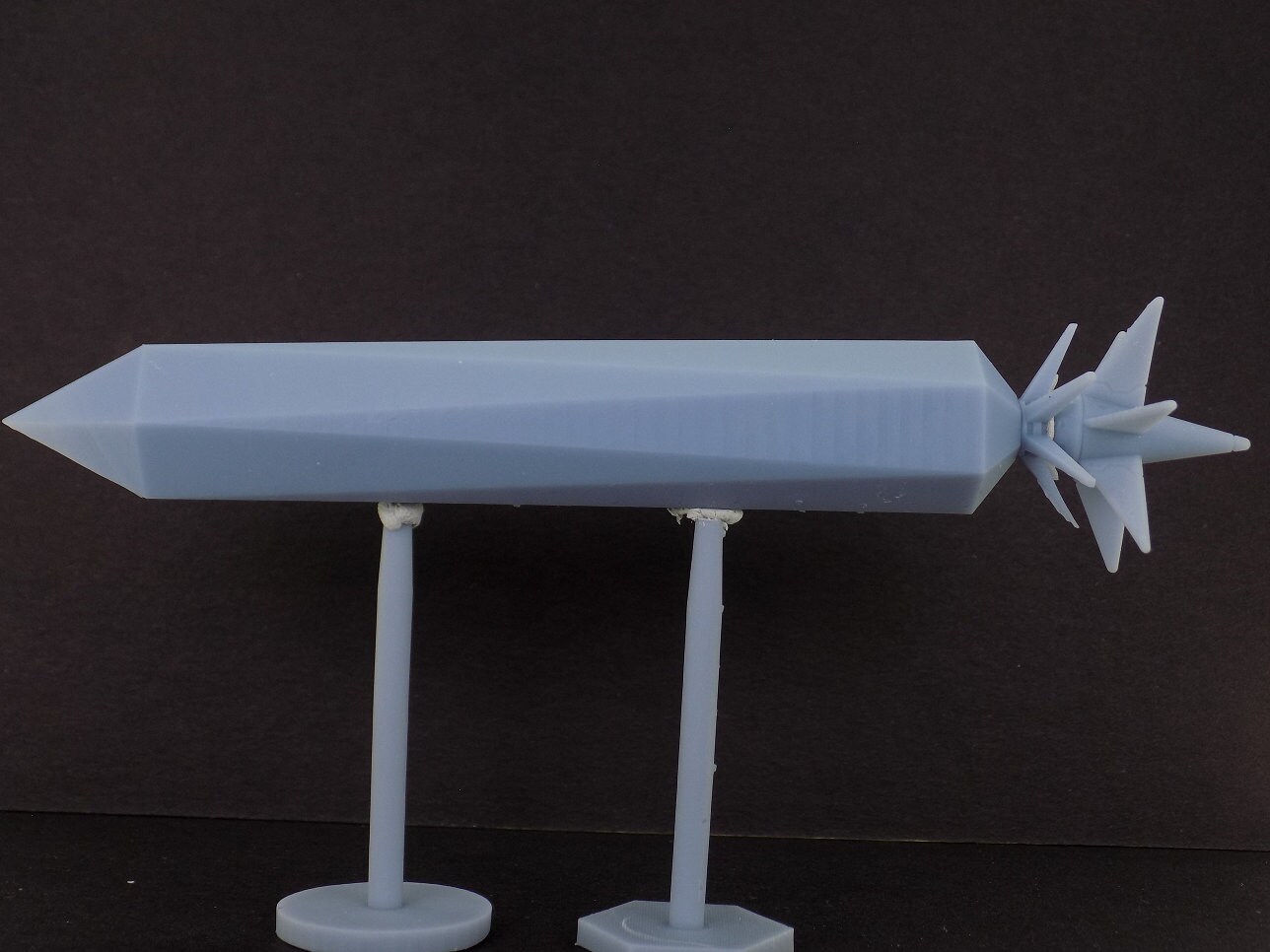 Escala de escaramuza Astrophage Queen, nave estelar en miniatura ...